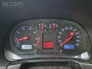 Zils Volkswagen Golf 2003 Rīga, ar dzinēja tilpumu 1.40 L un nobraukumu 238 tūkst. km par 1200 €, foto 9 vietnē AUTOMOTO.COM.LV