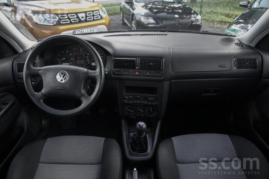 Zils Volkswagen Golf 2003 Rīga, ar dzinēja tilpumu 1.40 L un nobraukumu 244 tūkst. km par 2490 €, foto 10 vietnē AUTOMOTO.COM.LV