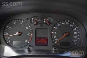 Zils Volkswagen Golf 2003 Rīga, ar dzinēja tilpumu 1.40 L un nobraukumu 244 tūkst. km par 2490 €, foto 12 vietnē AUTOMOTO.COM.LV