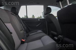 Zils Volkswagen Golf 2003 Rīga, ar dzinēja tilpumu 1.40 L un nobraukumu 244 tūkst. km par 2490 €, foto 15 vietnē AUTOMOTO.COM.LV