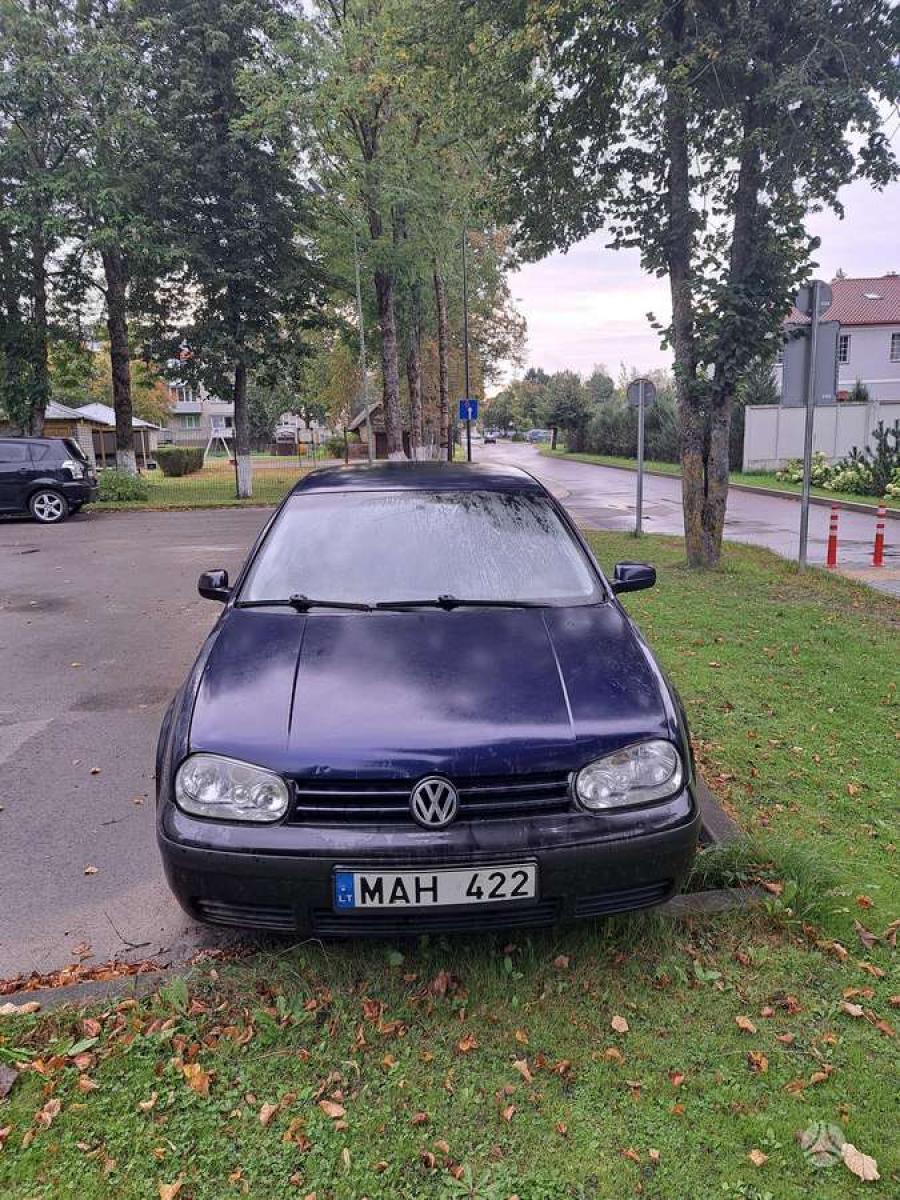Синий Фольксваген Гольф 2003 в Скуодас, объемом двигателя 1.90 л и пробегом 298 тыс. км за 750 €, фото 16 на AUTOMOTO.COM.LV