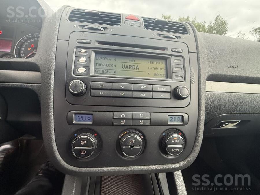 Zils Volkswagen Golf 2004 Rīga, ar dzinēja tilpumu 1.90 L un nobraukumu 0 tūkst. km par 1650 €, foto 9 vietnē AUTOMOTO.COM.LV