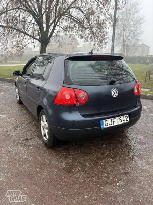 Blue Volkswagen Golf 2004 in Raseiniai, with an engine capacity of 1.90 L and mileage of 258 thousand km for 1500 €, photo 5 on AUTOMOTO.COM.LV