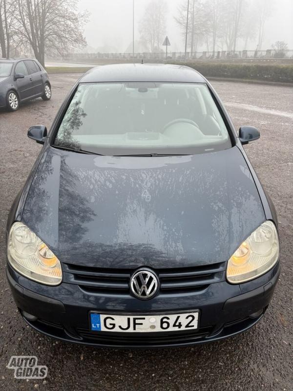 Zils Volkswagen Golf 2004 Raseiniai, ar dzinēja tilpumu 1.90 L un nobraukumu 258 tūkst. km par 1500 €, foto 7 vietnē AUTOMOTO.COM.LV