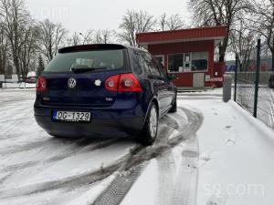 Zils Volkswagen Golf 2004 Rīga, ar dzinēja tilpumu 1.90 L un nobraukumu 270 tūkst. km par 1920 €, foto 5 vietnē AUTOMOTO.COM.LV