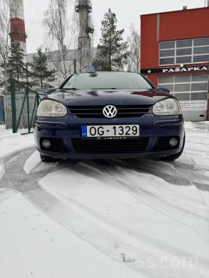 Zils Volkswagen Golf 2004 Rīga, ar dzinēja tilpumu 1.90 L un nobraukumu 270 tūkst. km par 1920 €, foto 6 vietnē AUTOMOTO.COM.LV
