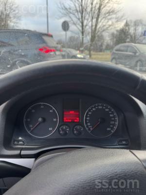 Zils Volkswagen Golf 2004 Rīga, ar dzinēja tilpumu 1.90 L un nobraukumu 270 tūkst. km par 1920 €, foto 9 vietnē AUTOMOTO.COM.LV