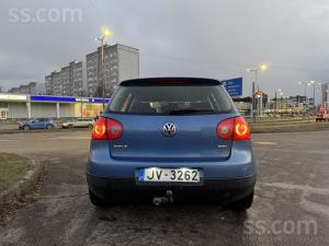 Blue Volkswagen Golf 2004 in Riga, with an engine capacity of 1.40 L and mileage of 210 thousand km for 1600 €, photo 5 on AUTOMOTO.COM.LV