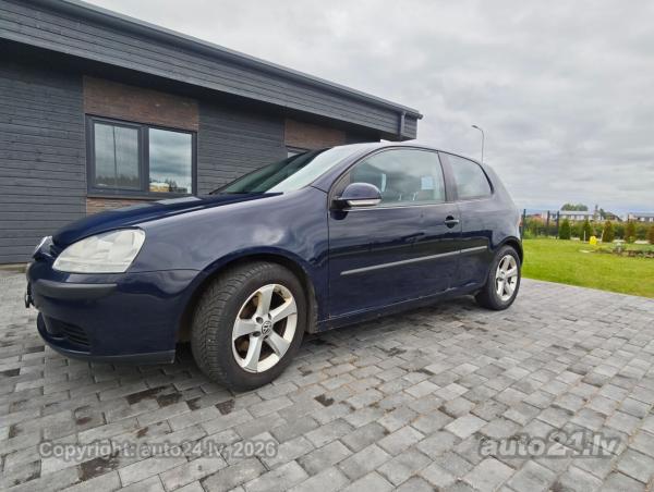 Blue Volkswagen Golf 2004 in Tartu, with an engine capacity of 2.00 L and mileage of 295 thousand km for 1500 €, photo 3 on AUTOMOTO.COM.LV
