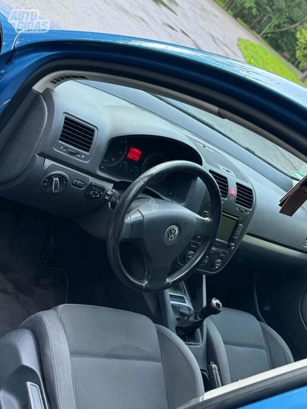 Blue Volkswagen Golf 2004 in Alytus, with an engine capacity of 2.00 L and mileage of 308 thousand km for 1950 €, photo 9 on AUTOMOTO.COM.LV