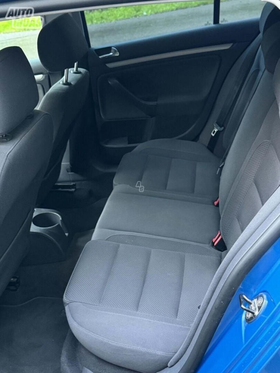 Blue Volkswagen Golf 2004 in Alytus, with an engine capacity of 2.00 L and mileage of 308 thousand km for 1950 €, photo 12 on AUTOMOTO.COM.LV
