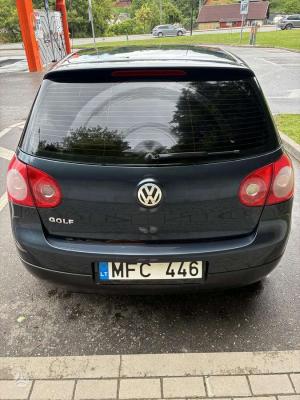 Blue Volkswagen Golf 2004 in Vilnius, with an engine capacity of 1.90 L and mileage of 325 thousand km for 600 €, photo 6 on AUTOMOTO.COM.LV