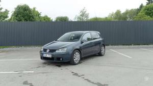 Blue Volkswagen Golf 2004 in Kaunas, with an engine capacity of 1.97 L and mileage of 335 thousand km for 1000 €, photo  on AUTOMOTO.COM.LV