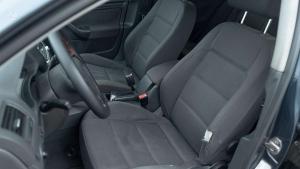 Blue Volkswagen Golf 2004 in Kaunas, with an engine capacity of 1.97 L and mileage of 335 thousand km for 1000 €, photo 10 on AUTOMOTO.COM.LV