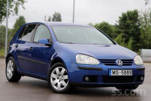 Blue Volkswagen Golf 2004 in Tukums, with an engine capacity of 1.90 L and mileage of 386 thousand km for 1990 €, photo 3 on AUTOMOTO.COM.LV
