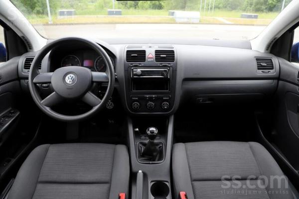 Zils Volkswagen Golf 2004 Tukums, ar dzinēja tilpumu 1.90 L un nobraukumu 386 tūkst. km par 1990 €, foto 5 vietnē AUTOMOTO.COM.LV