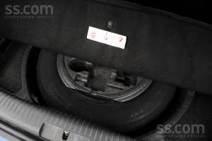 Blue Volkswagen Golf 2004 in Tukums, with an engine capacity of 1.90 L and mileage of 386 thousand km for 1990 €, photo 9 on AUTOMOTO.COM.LV