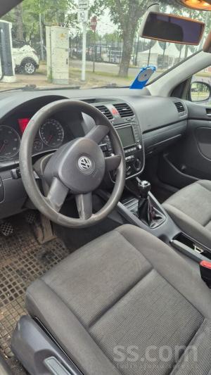 Zils Volkswagen Golf 2004 Cēsis, ar dzinēja tilpumu 1.90 L un nobraukumu 397 tūkst. km par 700 €, foto 9 vietnē AUTOMOTO.COM.LV
