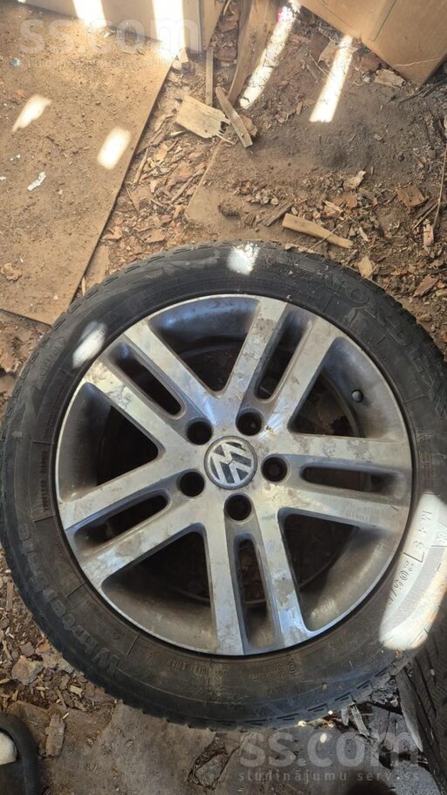 Zils Volkswagen Golf 2004 Cēsis, ar dzinēja tilpumu 1.90 L un nobraukumu 397 tūkst. km par 700 €, foto 11 vietnē AUTOMOTO.COM.LV