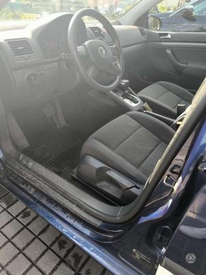 Blue Volkswagen Golf 2004 in Vilnius, with an engine capacity of 1.60 L and mileage of 289 thousand km for 1300 €, photo 12 on AUTOMOTO.COM.LV
