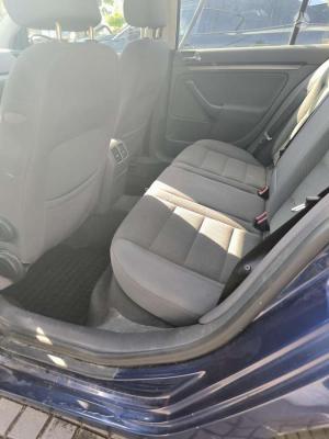 Blue Volkswagen Golf 2004 in Vilnius, with an engine capacity of 1.60 L and mileage of 289 thousand km for 1300 €, photo 13 on AUTOMOTO.COM.LV