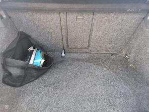 Blue Volkswagen Golf 2004 in Vilnius, with an engine capacity of 1.60 L and mileage of 289 thousand km for 1300 €, photo 15 on AUTOMOTO.COM.LV