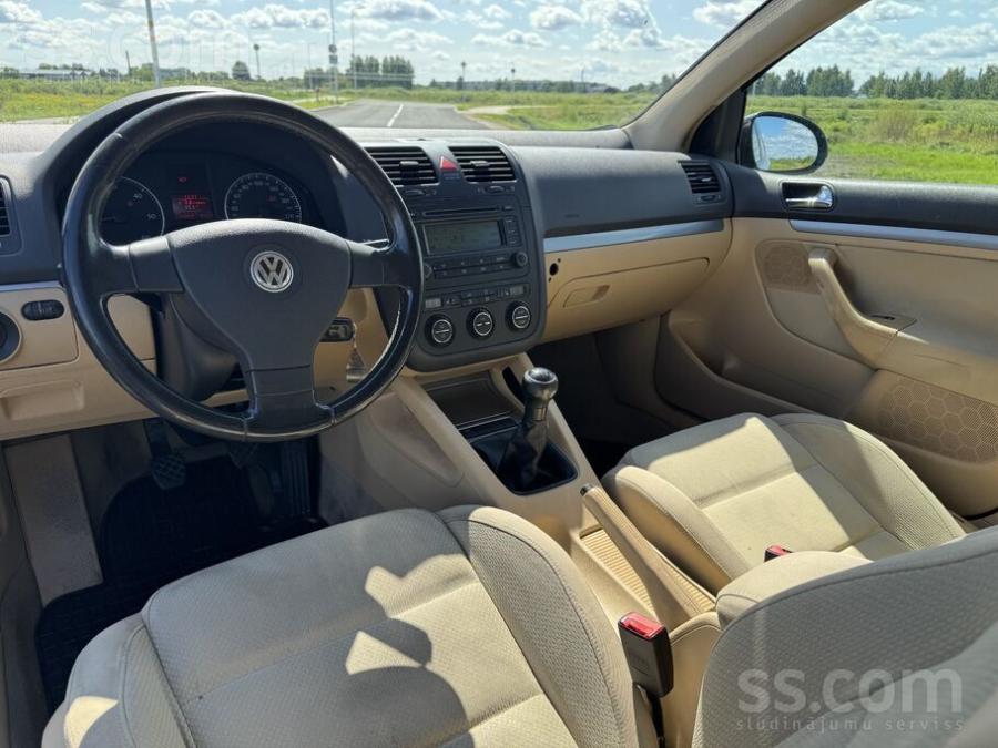 Zils Volkswagen Golf 2004 Jelgava, ar dzinēja tilpumu 1.90 L un nobraukumu 345 tūkst. km par 1450 €, foto 7 vietnē AUTOMOTO.COM.LV
