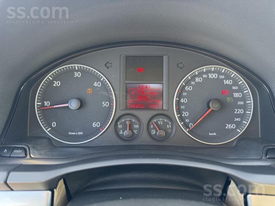 Zils Volkswagen Golf 2004 Jelgava, ar dzinēja tilpumu 1.90 L un nobraukumu 345 tūkst. km par 1450 €, foto 10 vietnē AUTOMOTO.COM.LV