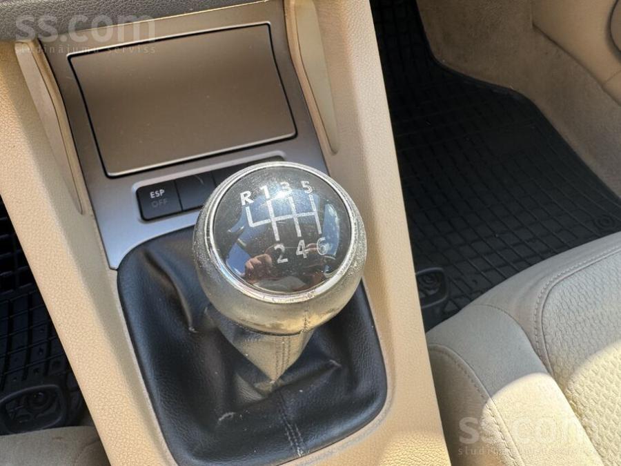 Zils Volkswagen Golf 2004 Jelgava, ar dzinēja tilpumu 1.90 L un nobraukumu 345 tūkst. km par 1450 €, foto 11 vietnē AUTOMOTO.COM.LV