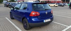 Zils Volkswagen Golf 2004 Rīga, ar dzinēja tilpumu 1.40 L un nobraukumu 302 tūkst. km par 1400 €, foto 4 vietnē AUTOMOTO.COM.LV