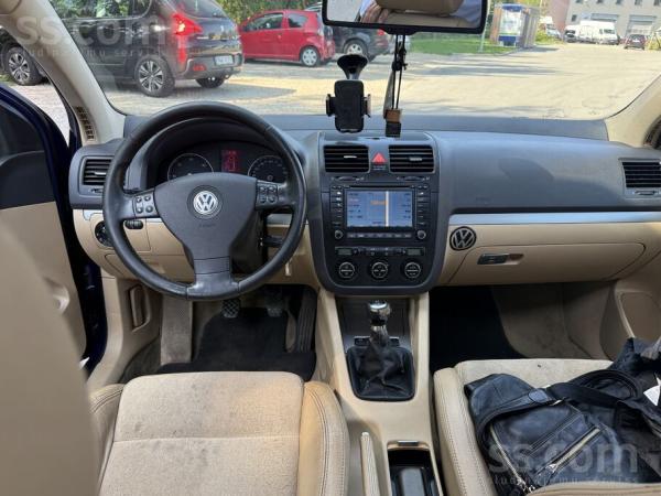 Zils Volkswagen Golf 2004 Rīga, ar dzinēja tilpumu 2.00 L un nobraukumu 285 tūkst. km par 1300 €, foto 4 vietnē AUTOMOTO.COM.LV