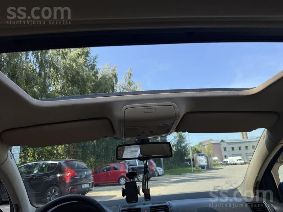 Zils Volkswagen Golf 2004 Rīga, ar dzinēja tilpumu 2.00 L un nobraukumu 285 tūkst. km par 1300 €, foto 8 vietnē AUTOMOTO.COM.LV