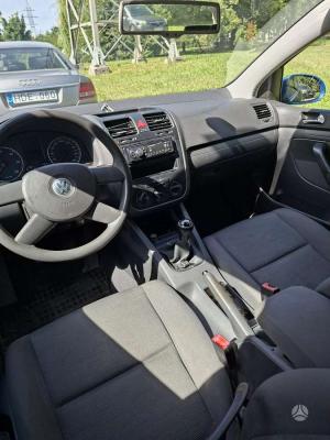 Zils Volkswagen Golf 2004 Klaipėda, ar dzinēja tilpumu 1.90 L un nobraukumu 556 tūkst. km par 850 €, foto 6 vietnē AUTOMOTO.COM.LV