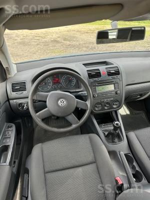 Zils Volkswagen Golf 2004 Bauska, ar dzinēja tilpumu 1.40 L un nobraukumu 244 tūkst. km par 1100 €, foto 7 vietnē AUTOMOTO.COM.LV