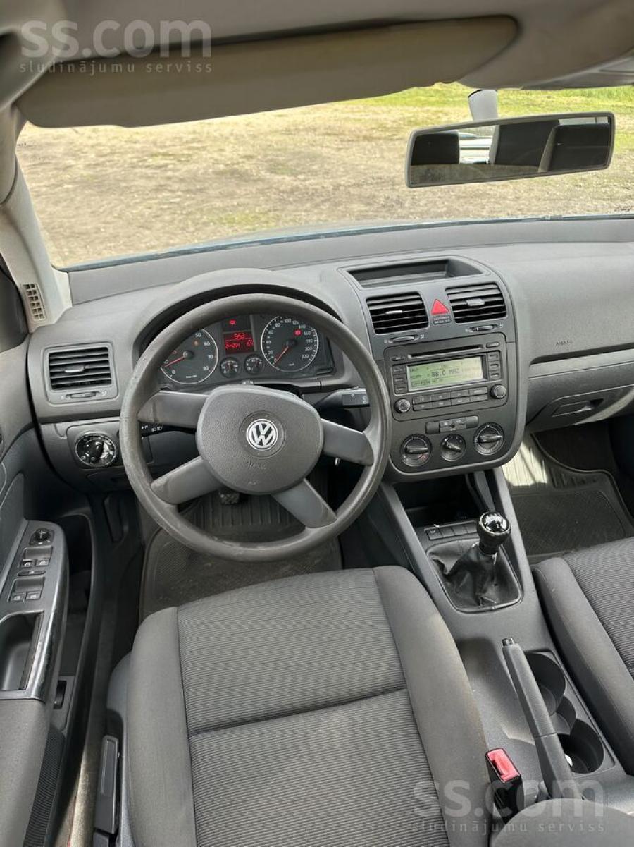 Zils Volkswagen Golf 2004 Bauska, ar dzinēja tilpumu 1.40 L un nobraukumu 244 tūkst. km par 1100 €, foto 7 vietnē AUTOMOTO.COM.LV