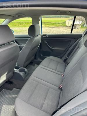 Zils Volkswagen Golf 2004 Bauska, ar dzinēja tilpumu 1.40 L un nobraukumu 244 tūkst. km par 1100 €, foto 9 vietnē AUTOMOTO.COM.LV
