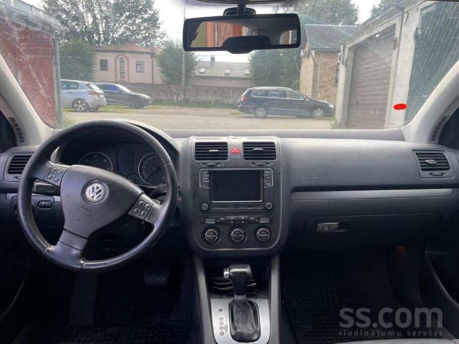 Zils Volkswagen Golf 2004 Ludza, ar dzinēja tilpumu 1.90 L un nobraukumu 427 tūkst. km par 1700 €, foto 6 vietnē AUTOMOTO.COM.LV