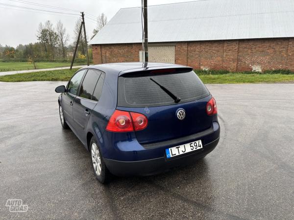 Blue Volkswagen Golf 2004 in Kaunas, with an engine capacity of 1.90 L and mileage of 488 thousand km for 1250 €, photo 6 on AUTOMOTO.COM.LV
