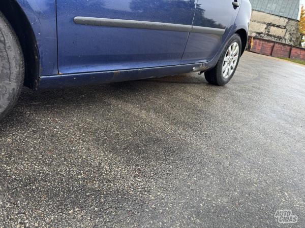 Blue Volkswagen Golf 2004 in Kaunas, with an engine capacity of 1.90 L and mileage of 488 thousand km for 1250 €, photo 11 on AUTOMOTO.COM.LV