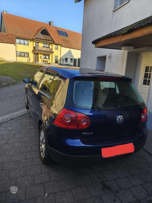 Blue Volkswagen Golf 2005 in Marijampole, with an engine capacity of 1.40 L and mileage of 1780 thousand km for 1000 €, photo 2 on AUTOMOTO.COM.LV