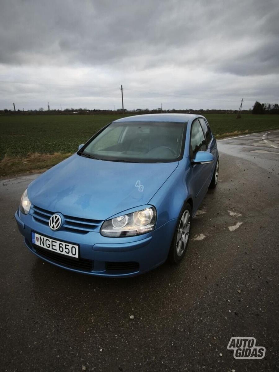 Zils Volkswagen Golf 2005 Kazlų Rūda, ar dzinēja tilpumu 1.90 L un nobraukumu 293 tūkst. km par 2750 €, foto 3 vietnē AUTOMOTO.COM.LV