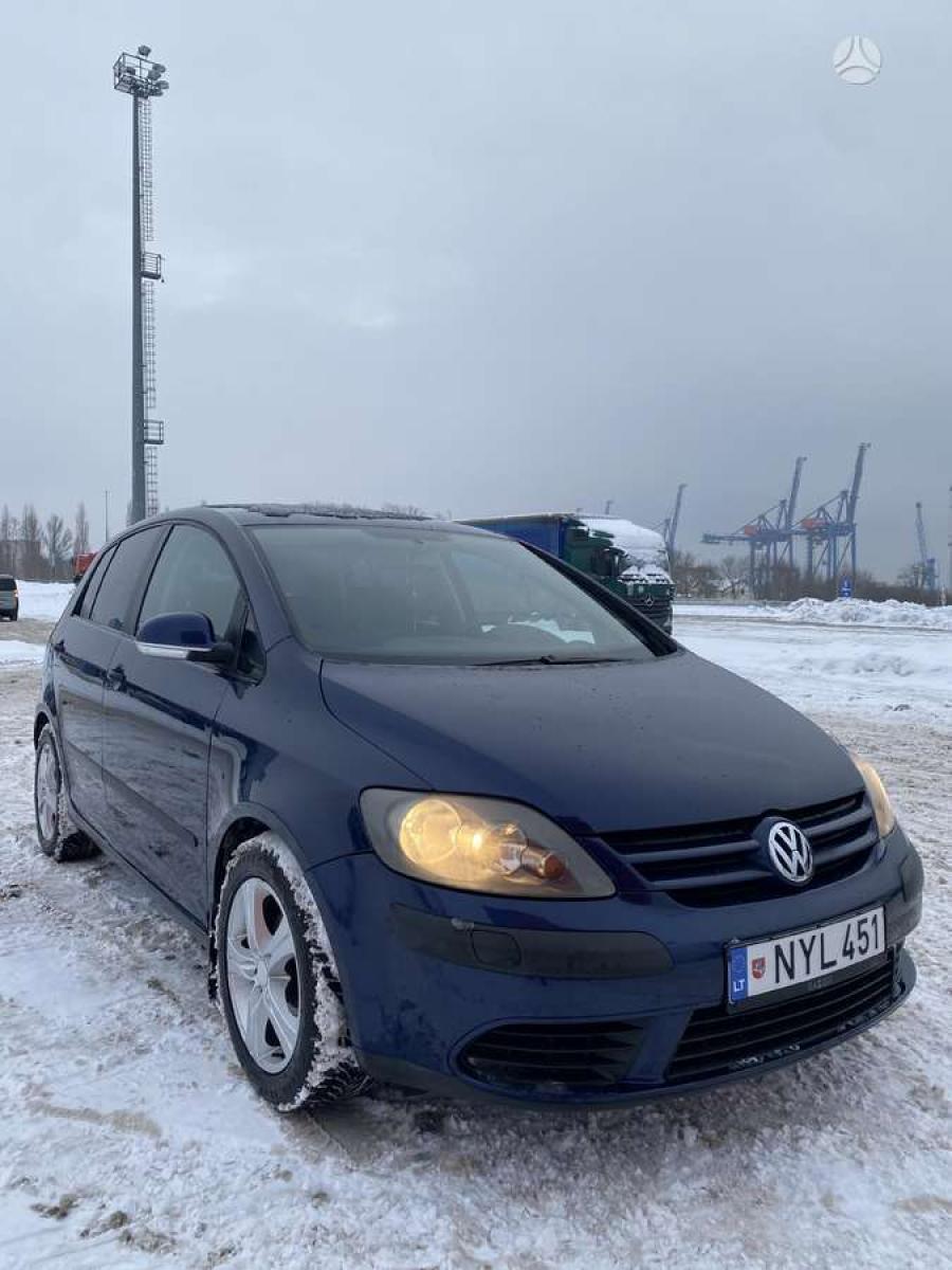 Zils Volkswagen Golf 2005 Klaipėda, ar dzinēja tilpumu 1.40 L un nobraukumu 266 tūkst. km par 1650 €, foto 1 vietnē AUTOMOTO.COM.LV
