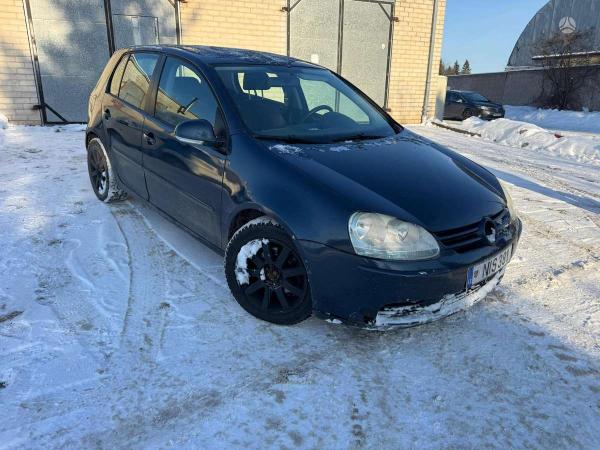 Blue Volkswagen Golf 2005 in Kaunas, with an engine capacity of 1.97 L and mileage of 285 thousand km for 1300 €, photo 1 on AUTOMOTO.COM.LV