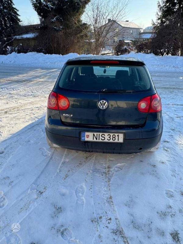 Blue Volkswagen Golf 2005 in Kaunas, with an engine capacity of 1.97 L and mileage of 285 thousand km for 1300 €, photo 5 on AUTOMOTO.COM.LV