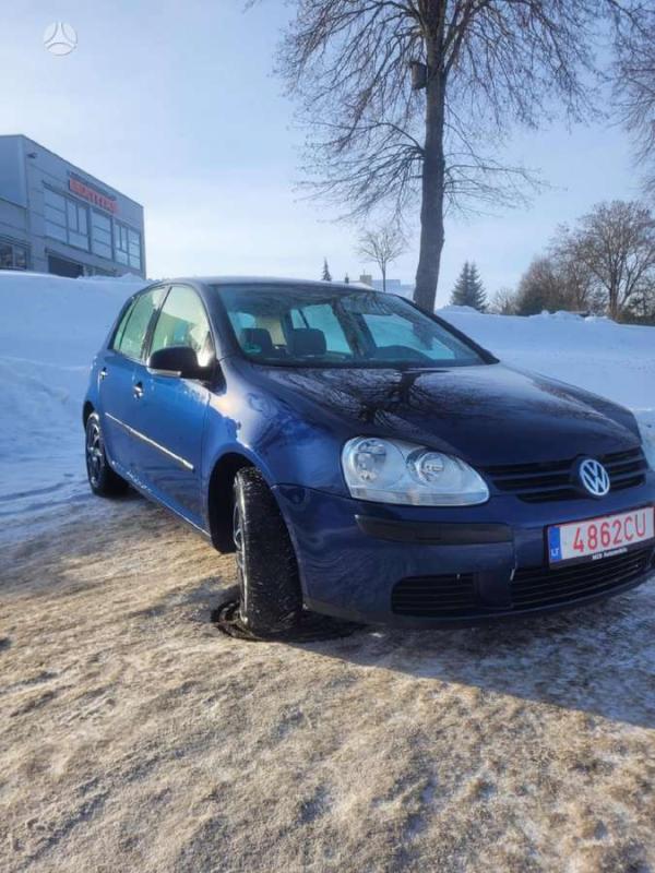 Zils Volkswagen Golf 2005 Alīta, ar dzinēja tilpumu 1.60 L un nobraukumu 221 tūkst. km par 900 €, foto 2 vietnē AUTOMOTO.COM.LV