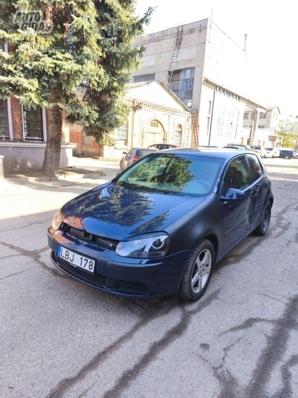 Zils Volkswagen Golf 2005 Kauņa, ar dzinēja tilpumu 1.90 L un nobraukumu 239 tūkst. km par 600 €, foto 2 vietnē AUTOMOTO.COM.LV