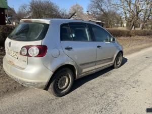 Zils Volkswagen Golf 2005 Varėna, ar dzinēja tilpumu 1.90 L un nobraukumu 355 tūkst. km par 740 €, foto 3 vietnē AUTOMOTO.COM.LV