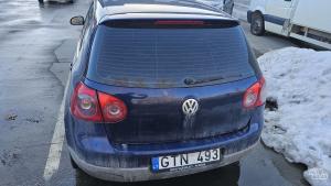 Blue Volkswagen Golf 2005 in Klaipeda, with an engine capacity of 2.00 L and mileage of 308 thousand km for 900 €, photo 6 on AUTOMOTO.COM.LV