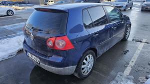 Blue Volkswagen Golf 2005 in Klaipeda, with an engine capacity of 2.00 L and mileage of 308 thousand km for 900 €, photo 7 on AUTOMOTO.COM.LV