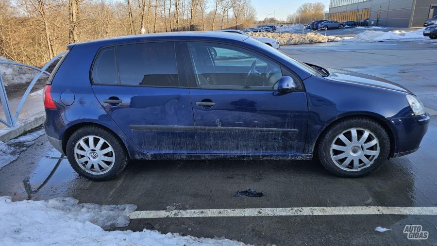 Blue Volkswagen Golf 2005 in Klaipeda, with an engine capacity of 2.00 L and mileage of 308 thousand km for 900 €, photo 8 on AUTOMOTO.COM.LV